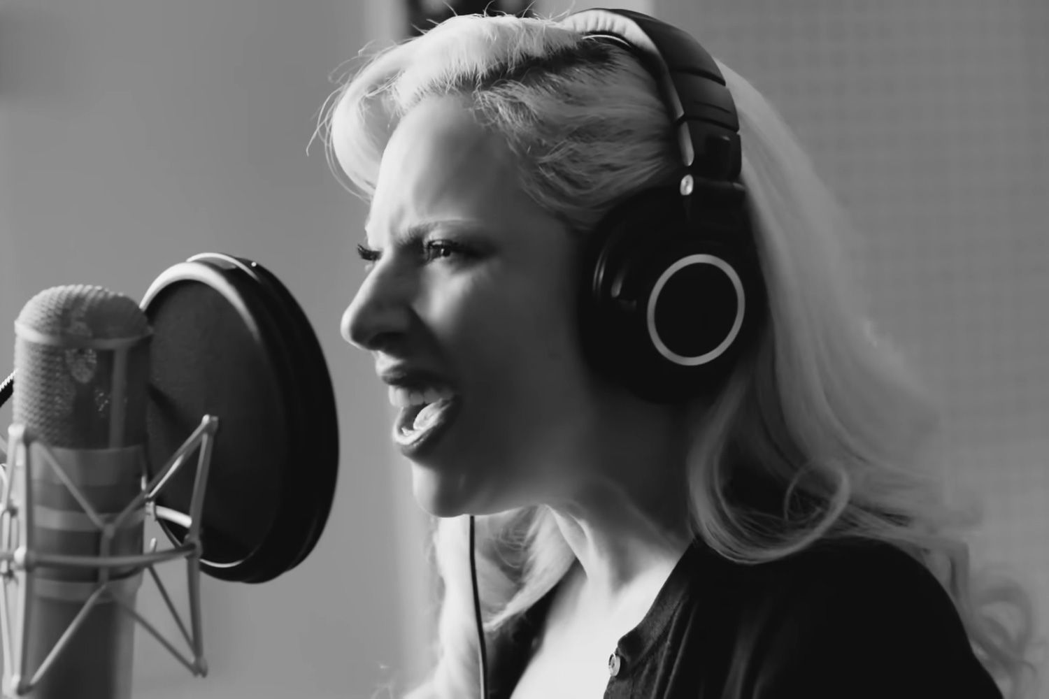 Lady Gaga puts her 'heartfelt' spin on 'Mister Rogers' Neighborhood ...