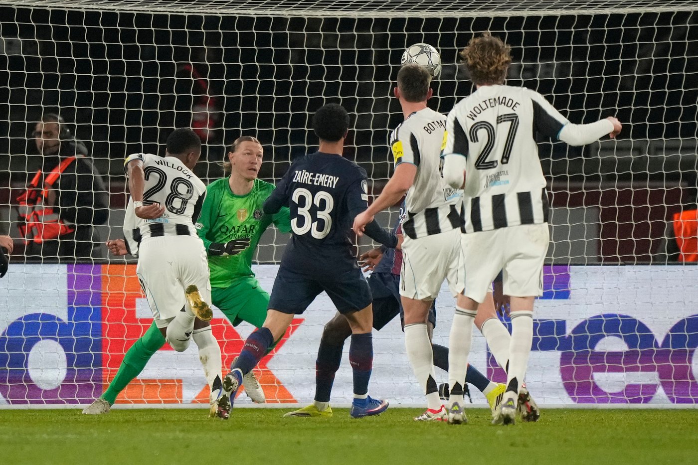 PSG coach Luis Enrique drops goalkeeper Chevalier and picks Safonov ...