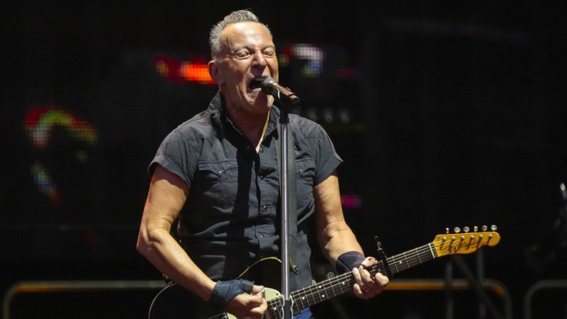 Bruce Springsteen calls out Trump, ICE in new song 'Streets of Minneapolis'