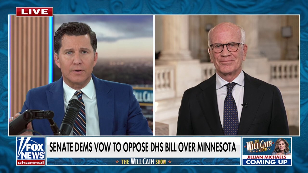 Sen. Peter Welch says ICE agents are inadequately trained, use 'overly ...