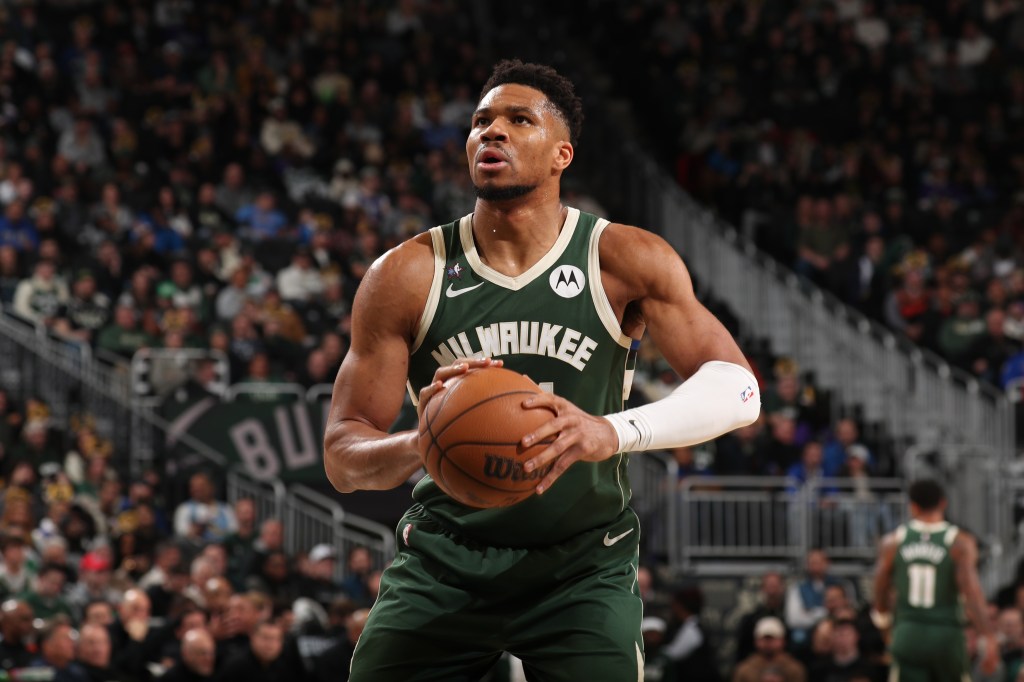 Giannis Antetokounmpo next team odds: Heat, Knicks, Warriors favored to ...