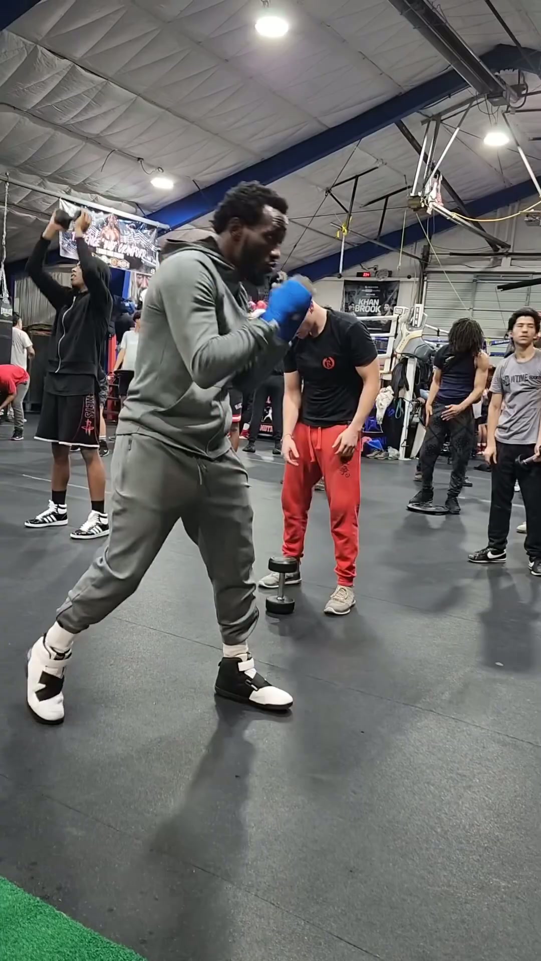 Terence Crawford back in the gym looking crazy sharp will he beat ...