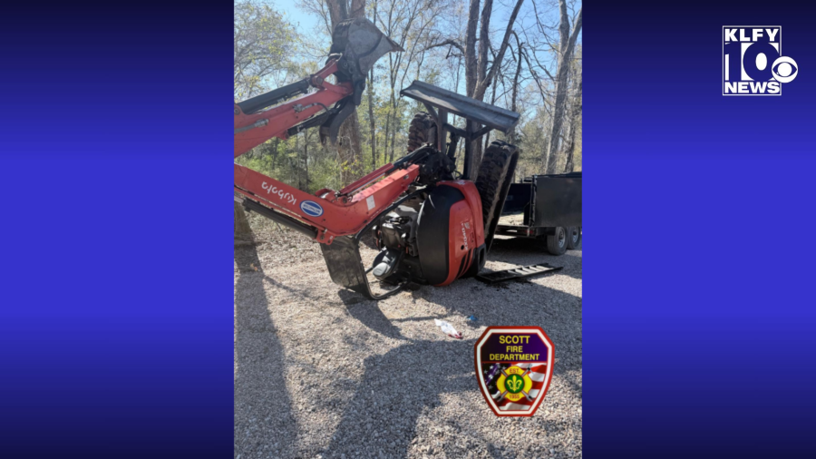 Man rescued from under mini excavator in Scott