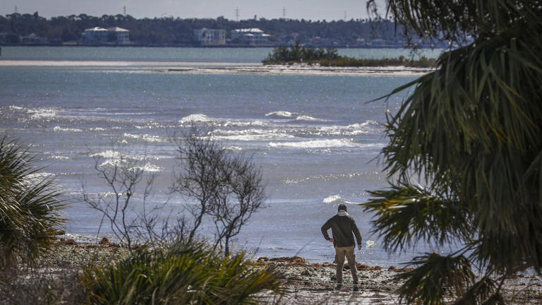 Fellow kayaker recounts how friend got lost at sea near Honeymoon Island