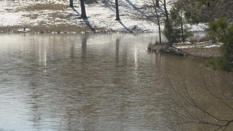 Sheriff’s office warns of ice dangers on area lakes and ponds