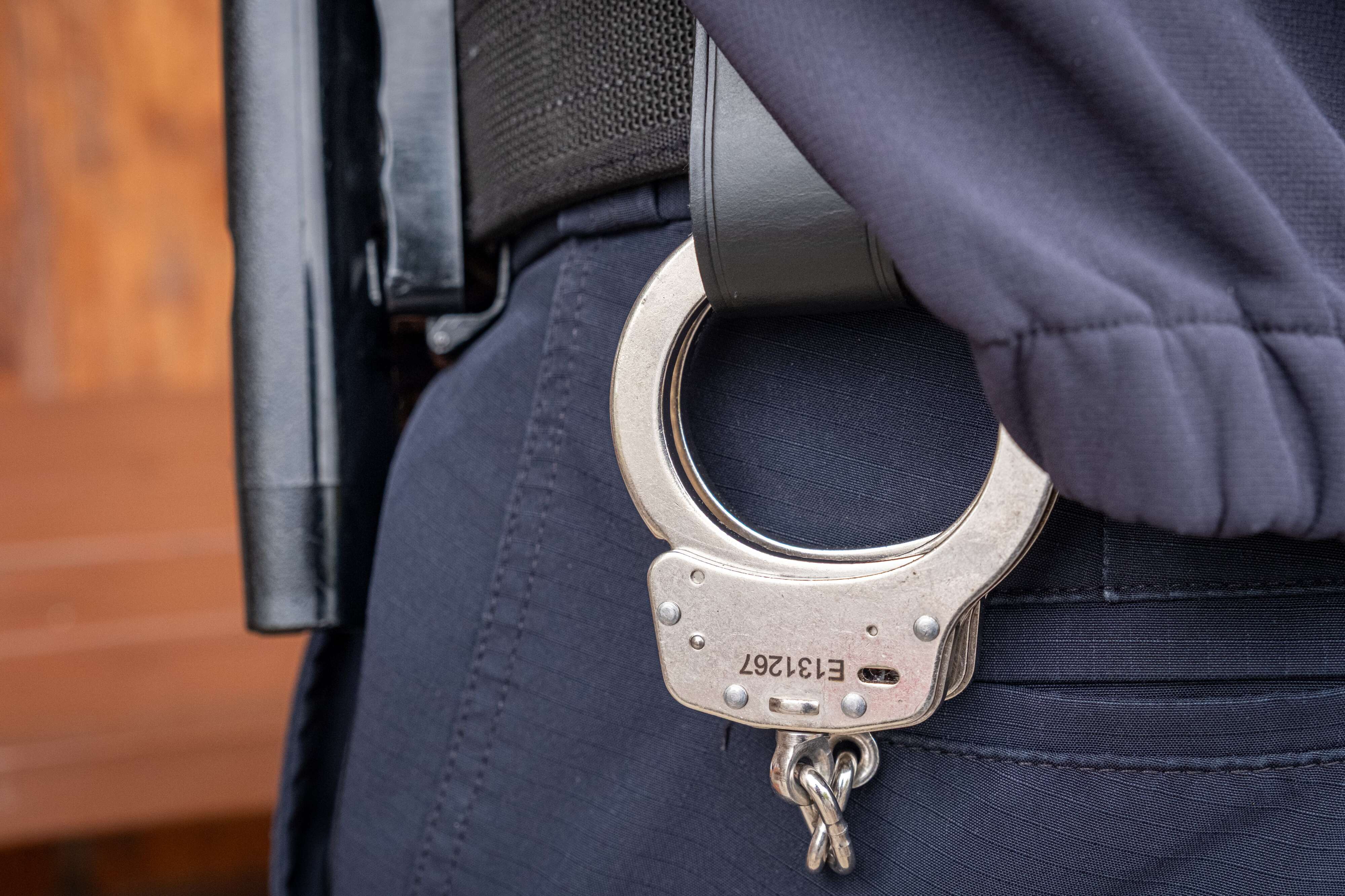 Mass. school police officer busts $100K crypto scam