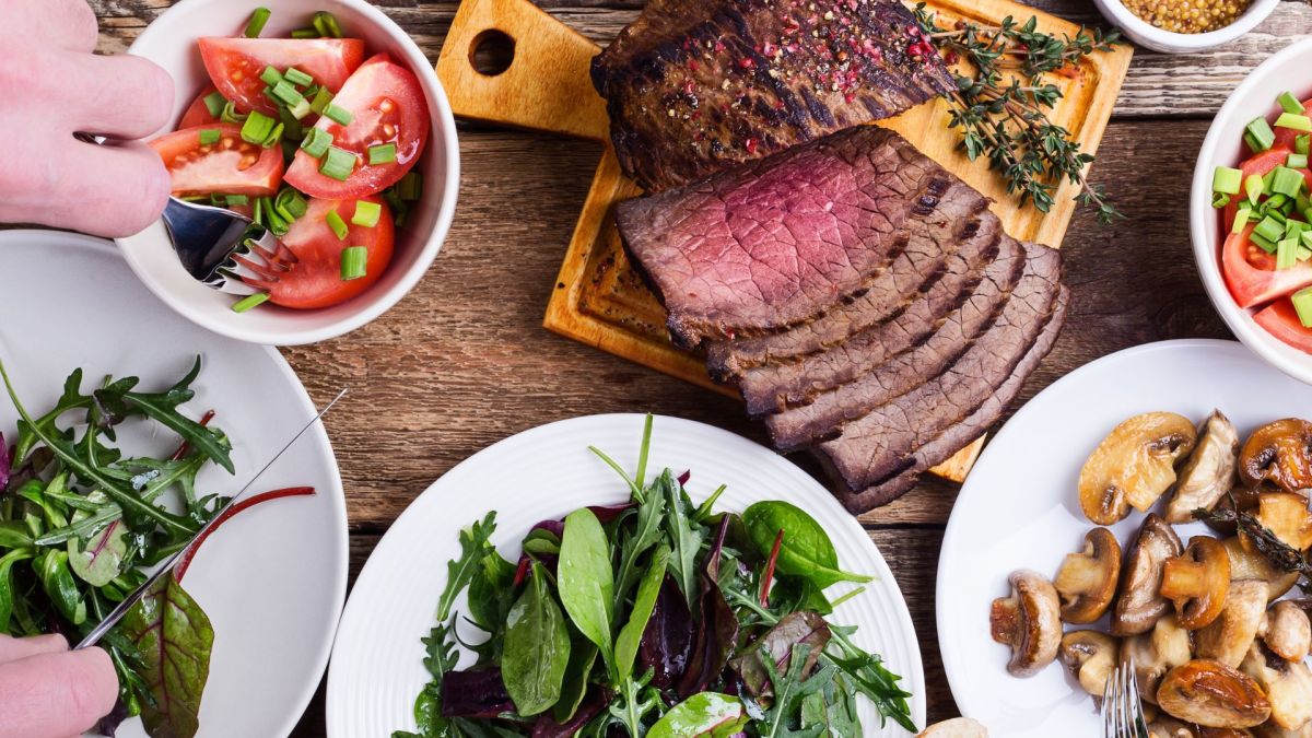 Registered dietitian says this amino acid is the on switch for muscle ...