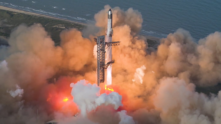 See SpaceX Starship's 10th launch in epic 4K slow motion
