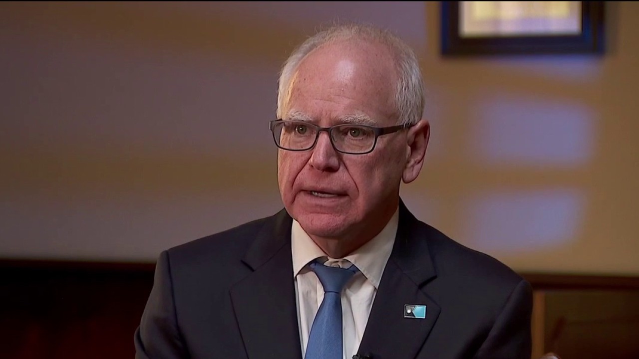 Gov. Walz looking for ICE operation 'off-ramp'