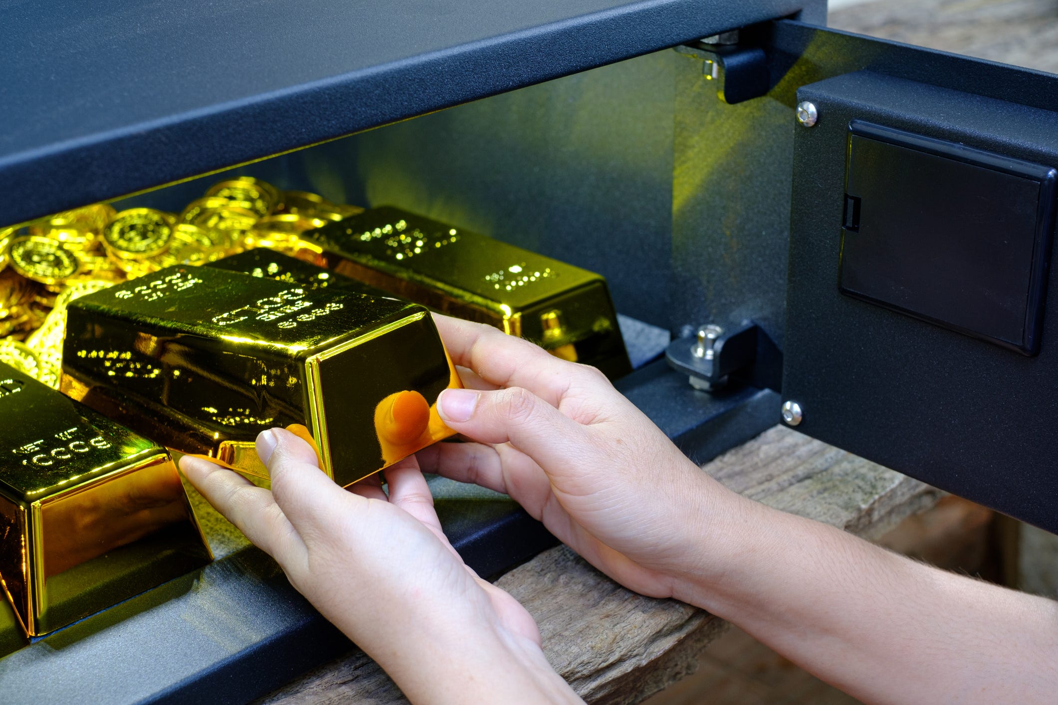 Are gold IRAs safe? What to know about this retirement investment