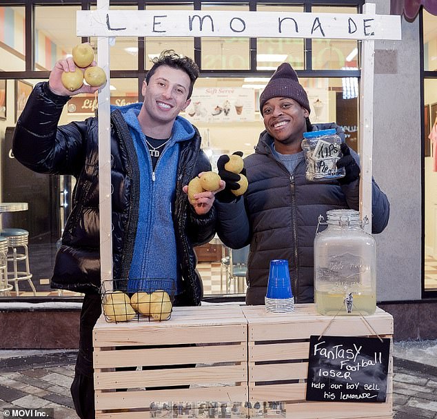 New England Patriots football star Tommy DeVito sells lemonade on the ...