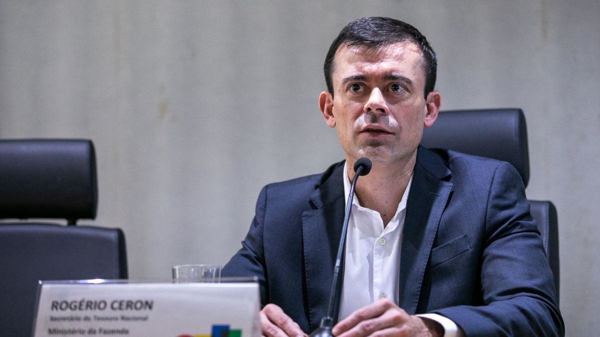 Ceron: Subsídios serão encerrados se petróleo estabilizar perto de US$ 80