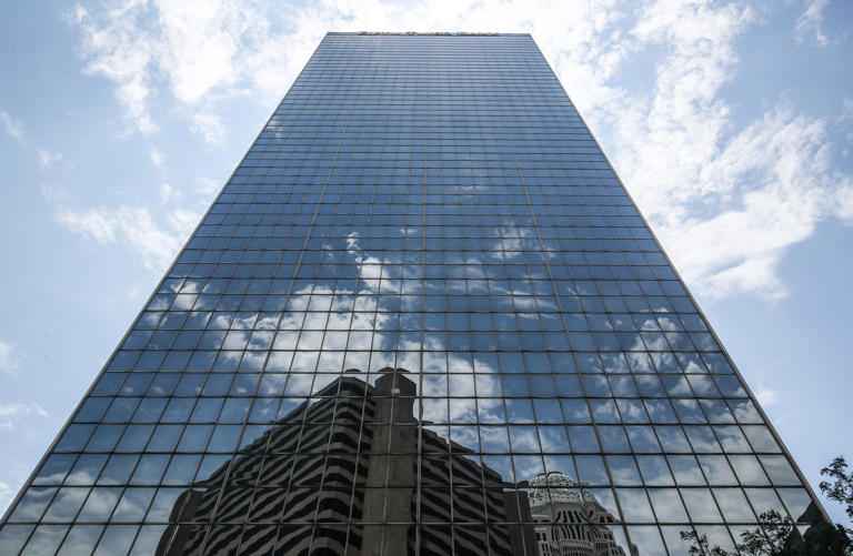 JW Marriott hotel planned for Fifth Third Bank building in downtown ...