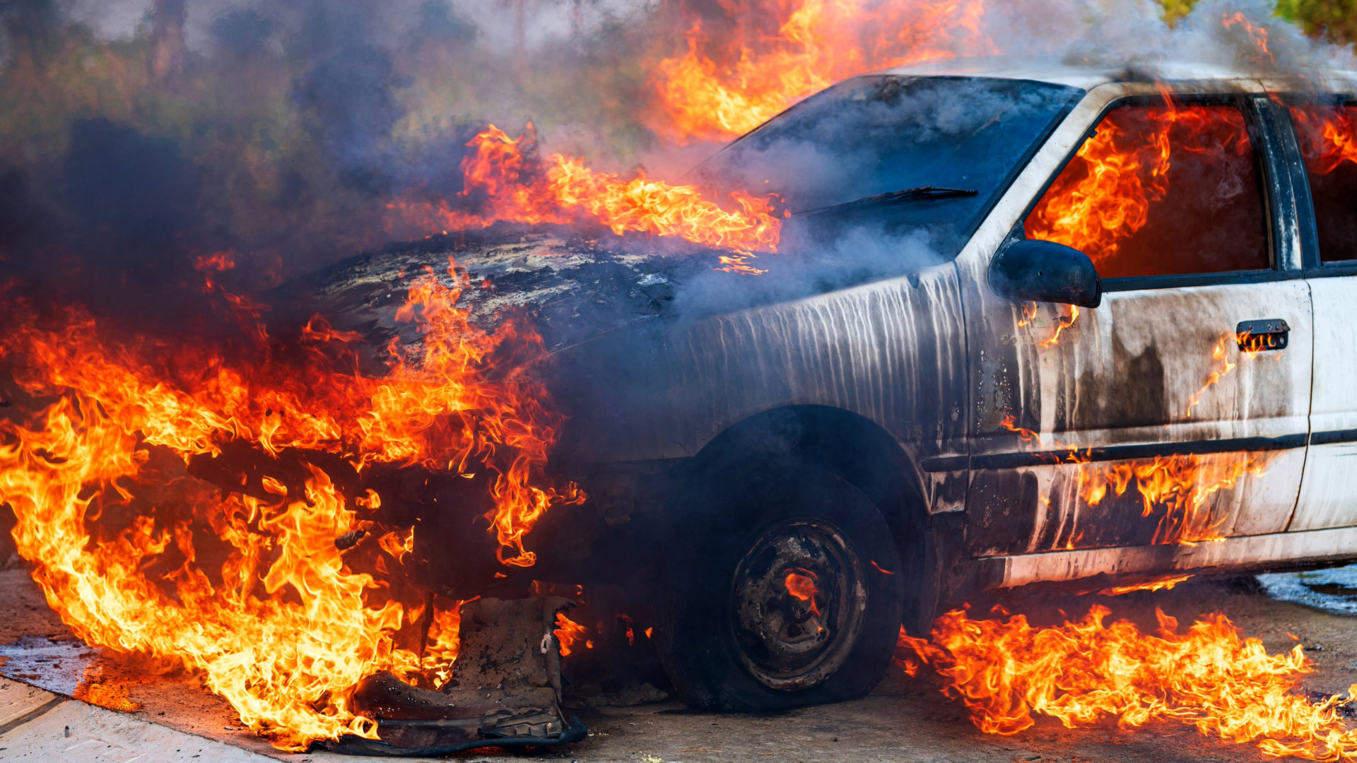 Florida man allegedly drove flaming car down highway while drunk