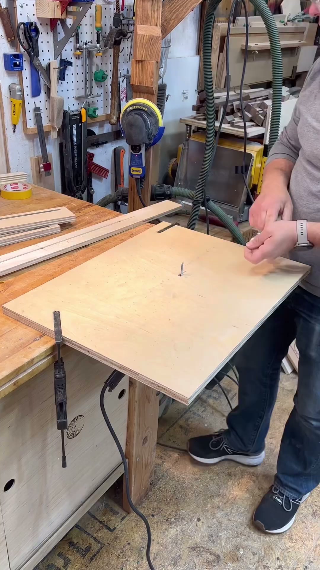 Making a jigsaw into a jig #woodwork #diy #tool