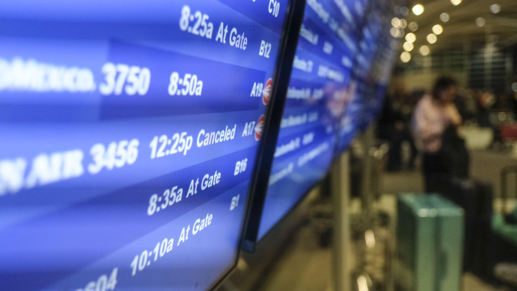 Ground stop lifted at Detroit Metro Airport after aircraft emergency