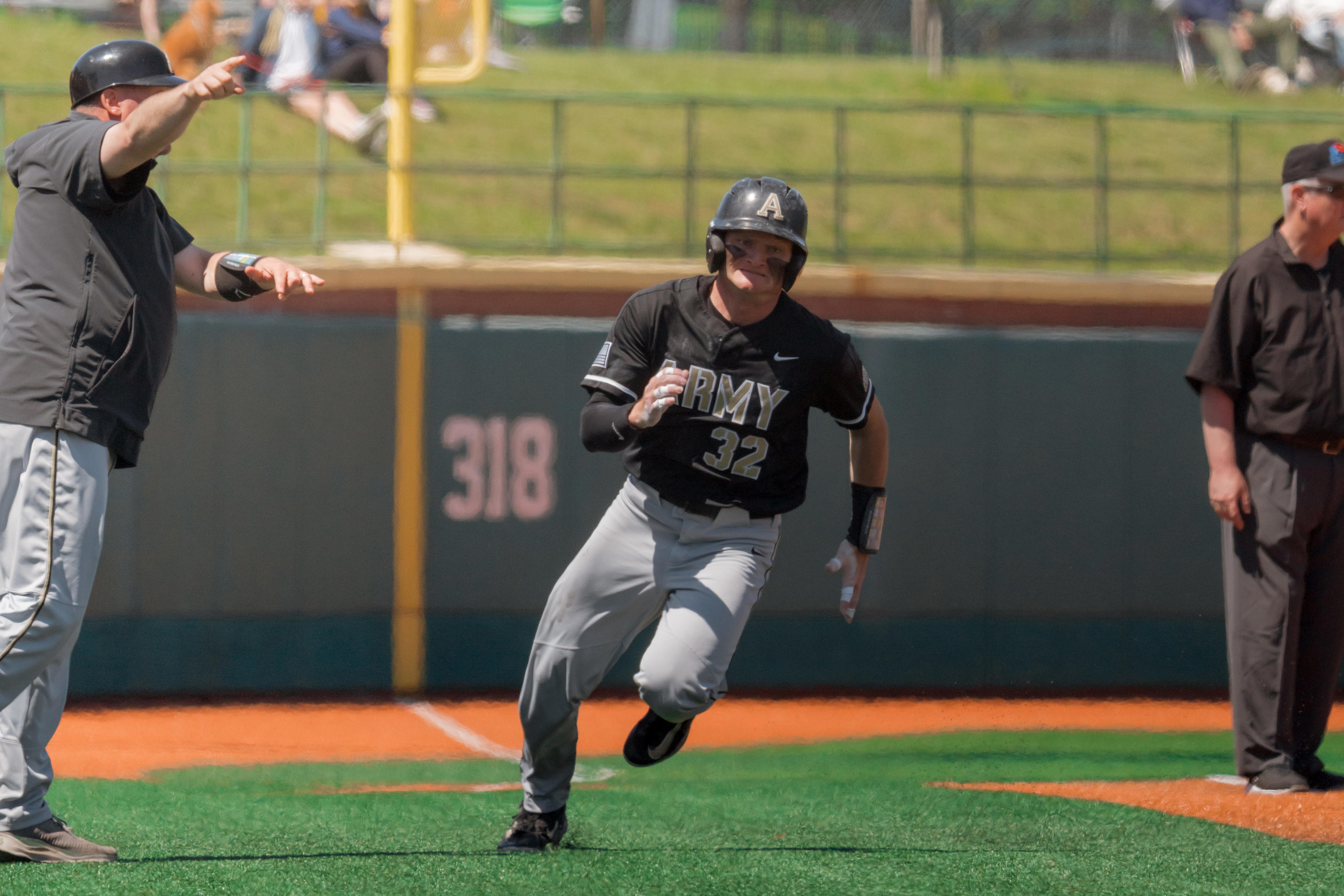 Army baseball picked to finish second in Patriot League
