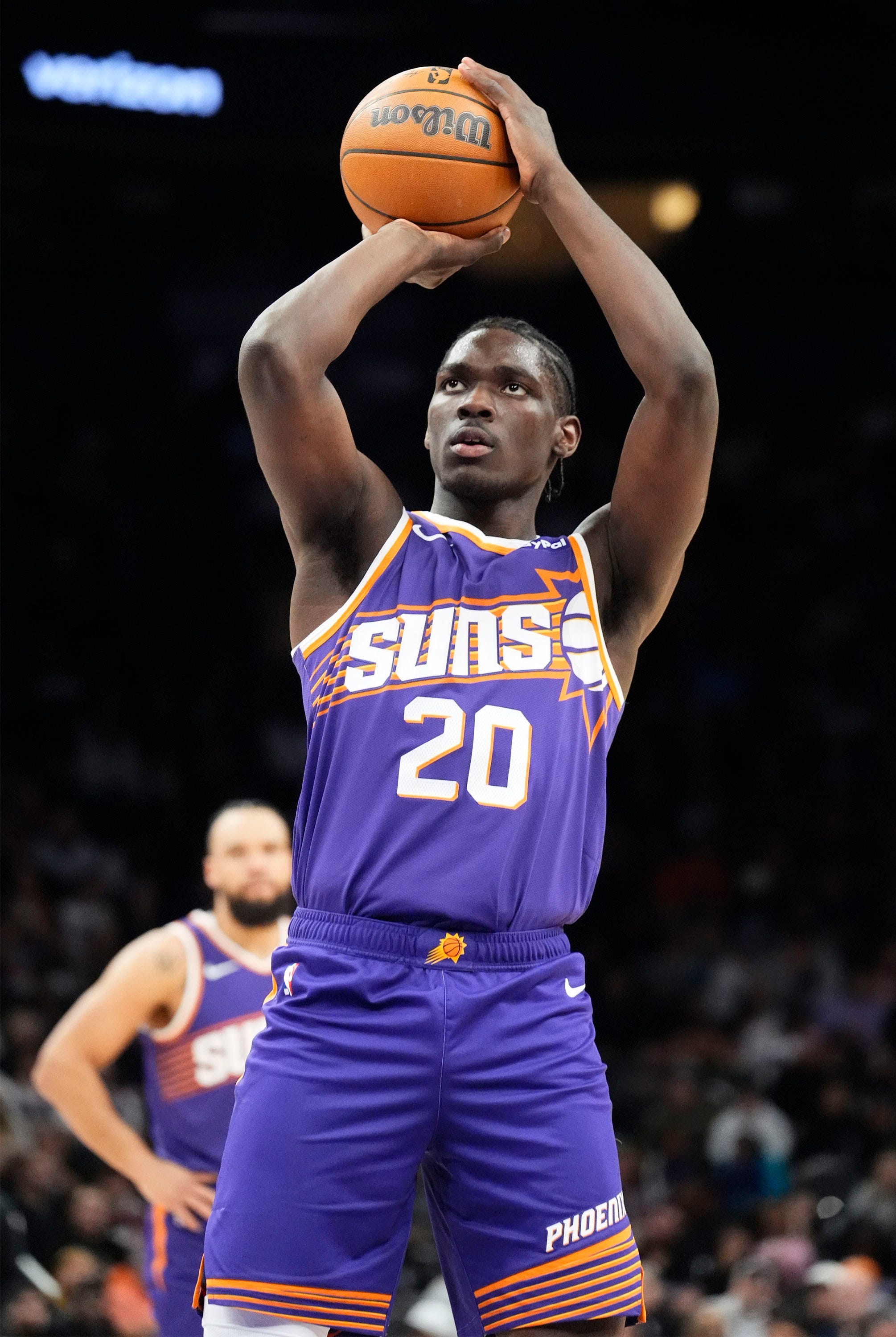 Exclusive with Suns' Rasheer Fleming. He talks potential starting role