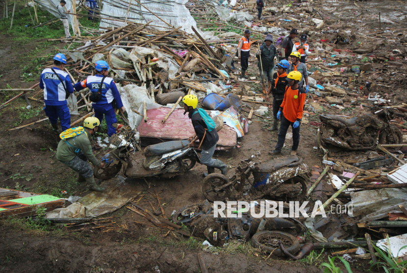 KSAL pastikan anak TNI AL korban longsor Cisarua dapat beasiswa