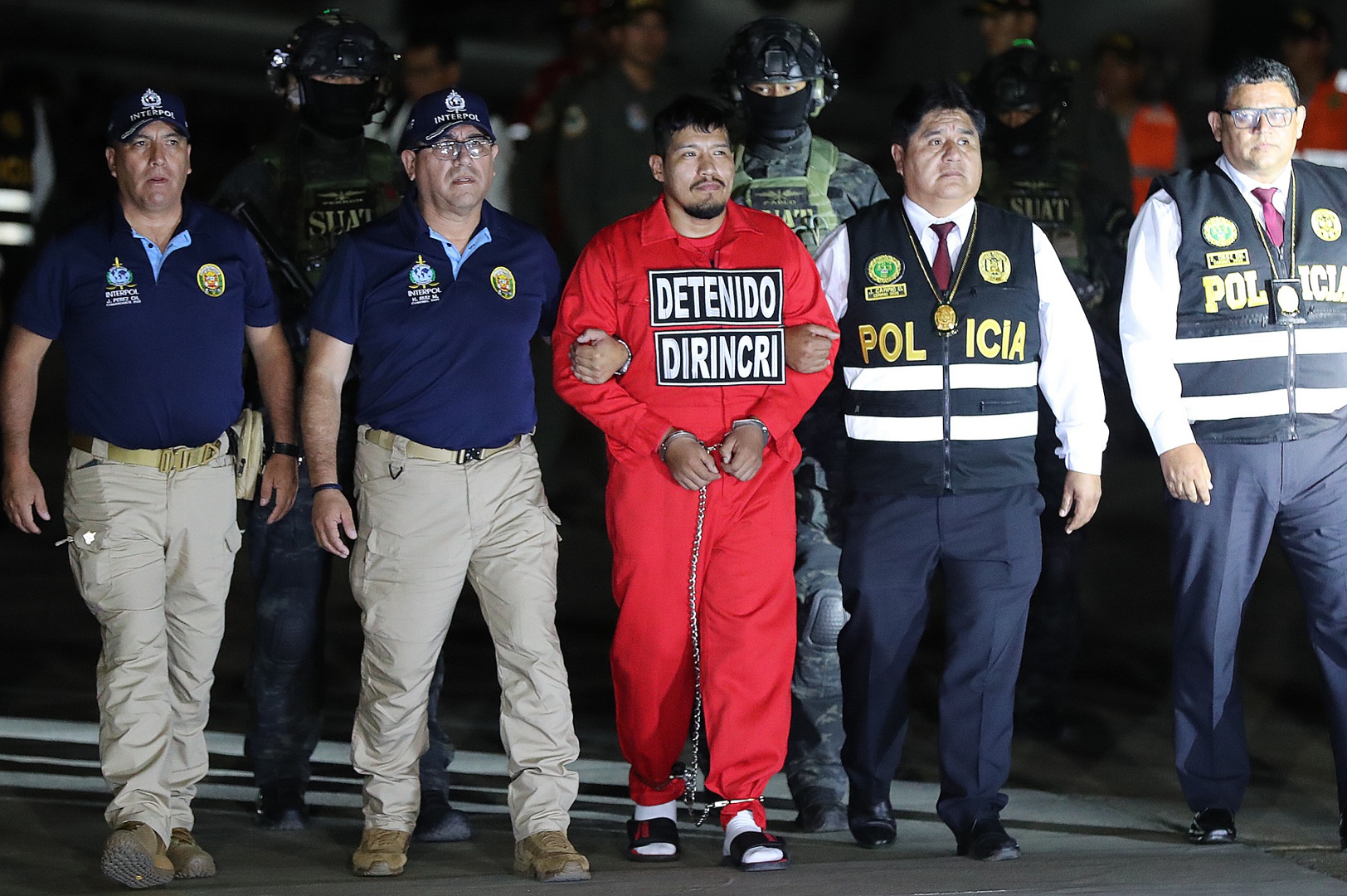 'El monstruo', "el hombre más buscado" de Perú, llega a Lima extraditado desde Paraguay