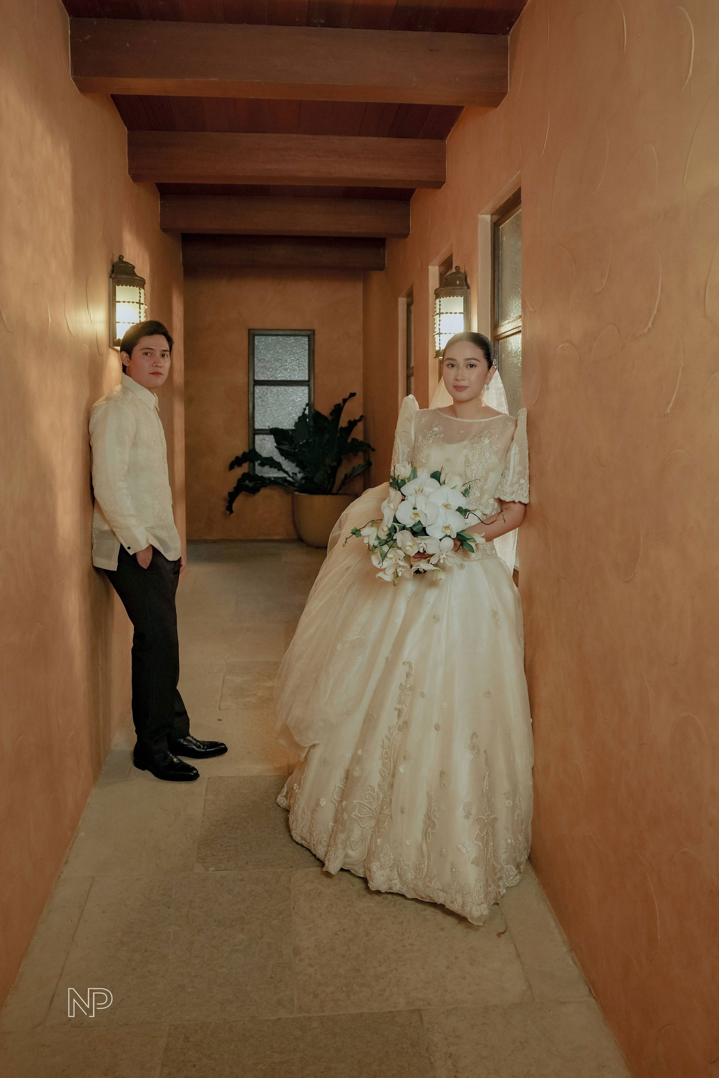 Southeast Asian fruits inspired this tropical, Filipino-themed wedding ...