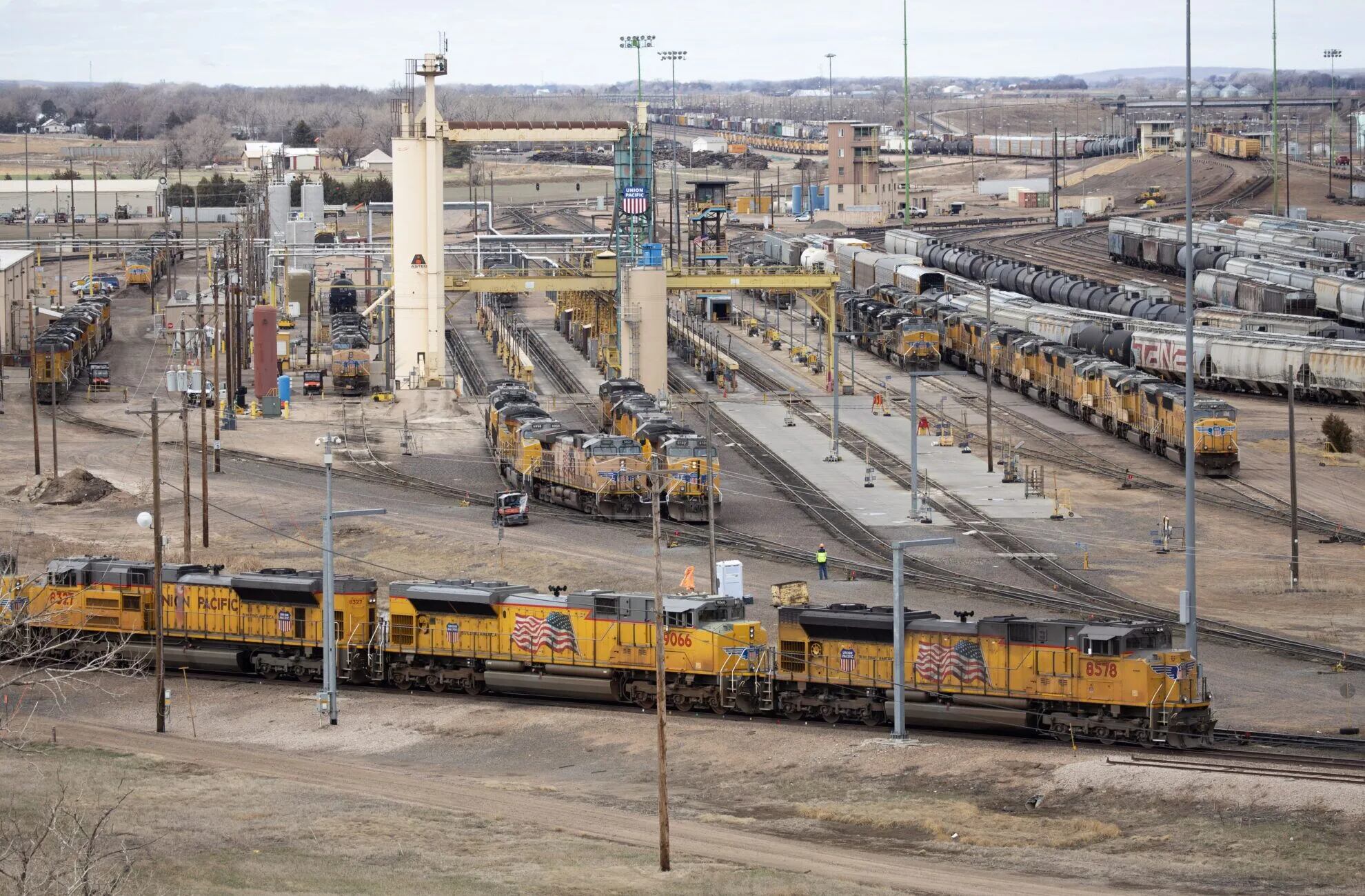 Kansas, Colorado farmers sue Union Pacific over alleged grain shipping ...