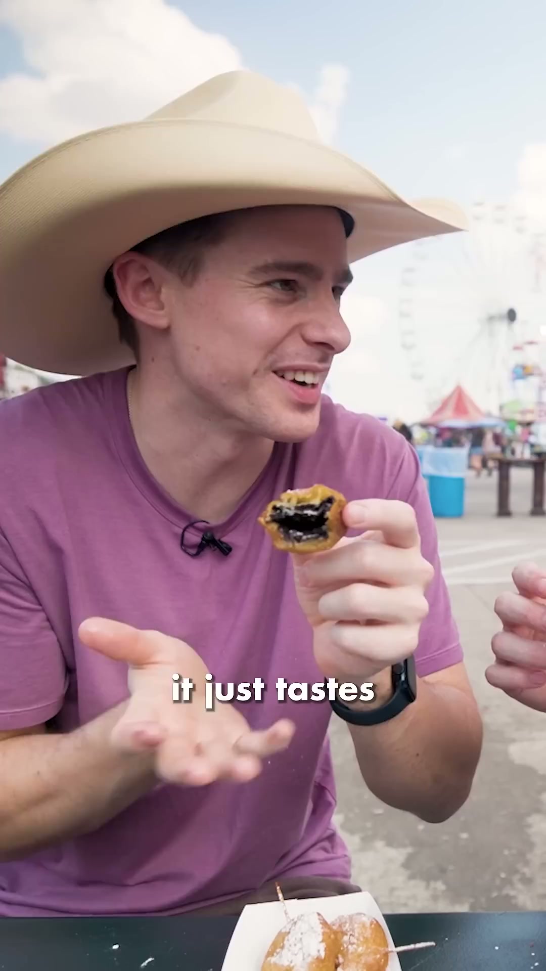 Brits try deep fried Oreos