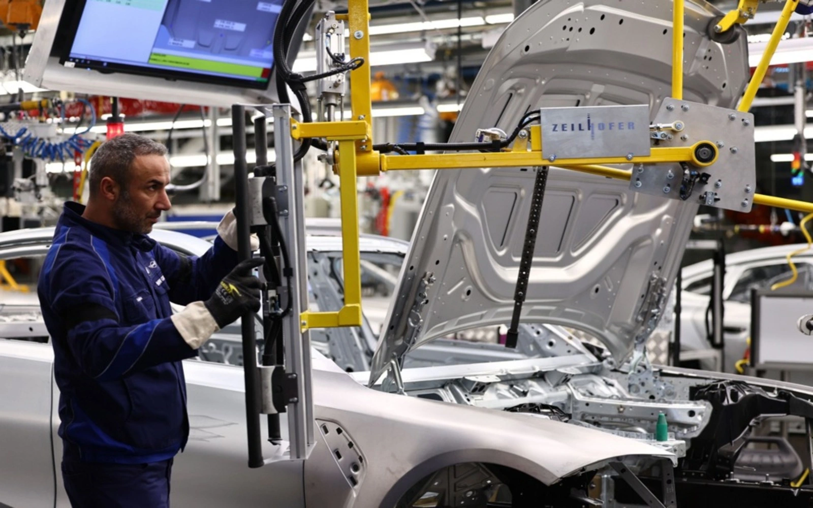 India to slash tariffs on high-end EU cars to 30%