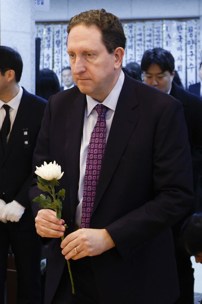 US envoy mourns death of ex-PM Lee Hae-chan