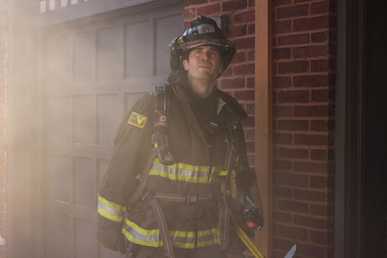 Jake Lockett breaks down Carver & Violet’s 'Chicago Fire' reunion