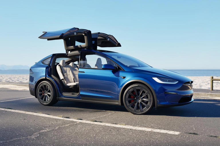 Tesla kills the models that put it on the map to make room for robots