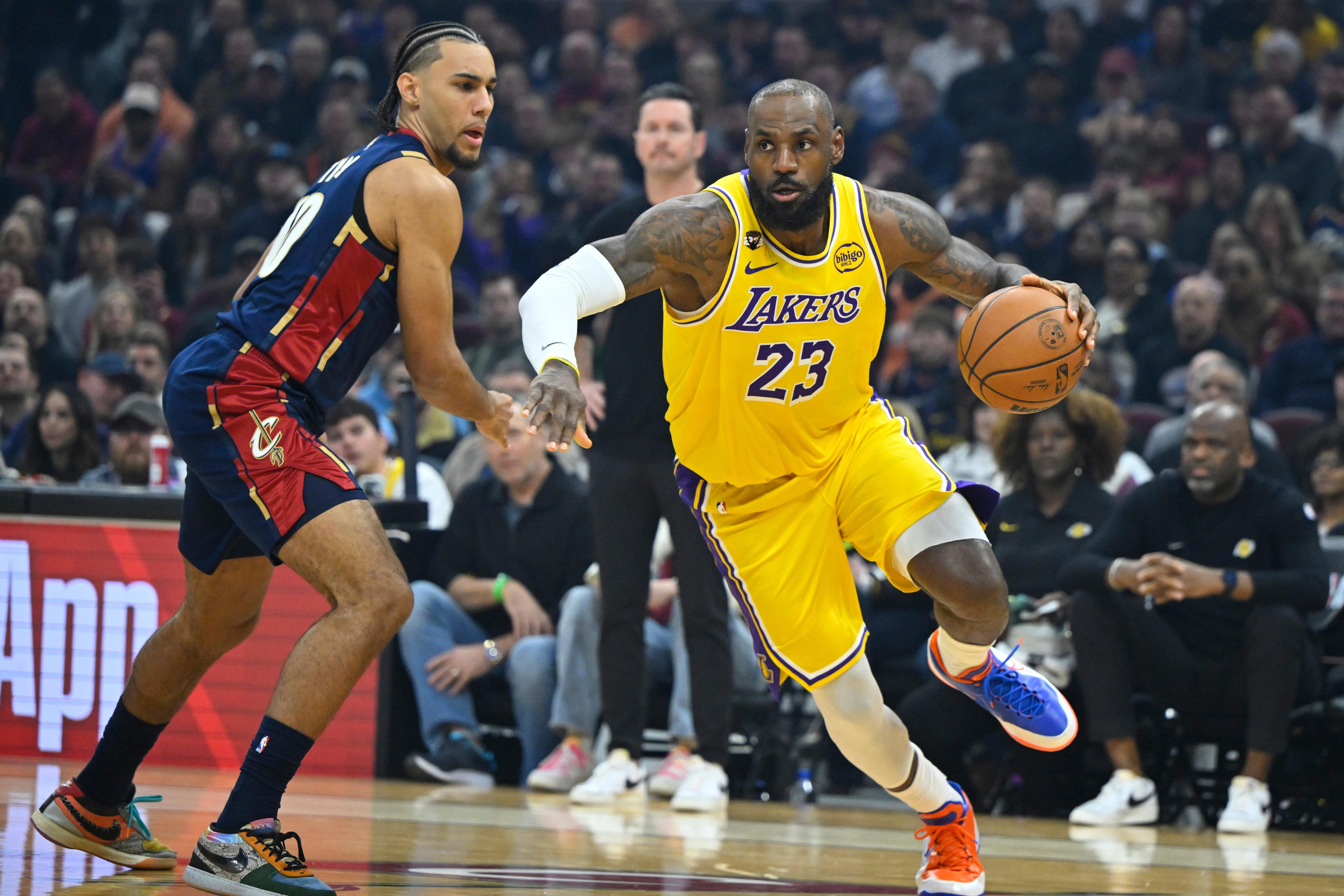 Cavs score, recap vs Lakers. Cavaliers dominate LeBron James reunion