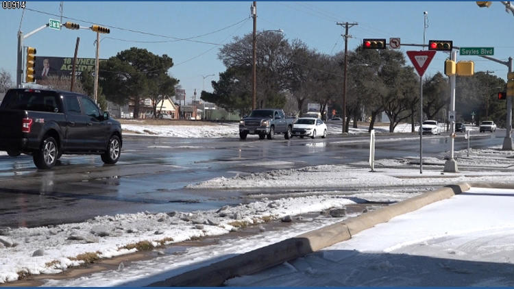 Icy conditions persist in Abilene as residents face treacherous side ...
