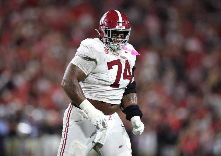 Steelers projected to select massive All-American offensive tackle in ...