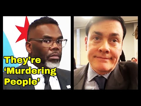 Chicago mayor too busy protesting ICE to have streets plowed?