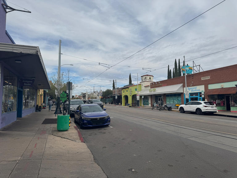 Fourth Avenue businesses react to proposed bill requiring stores to ...