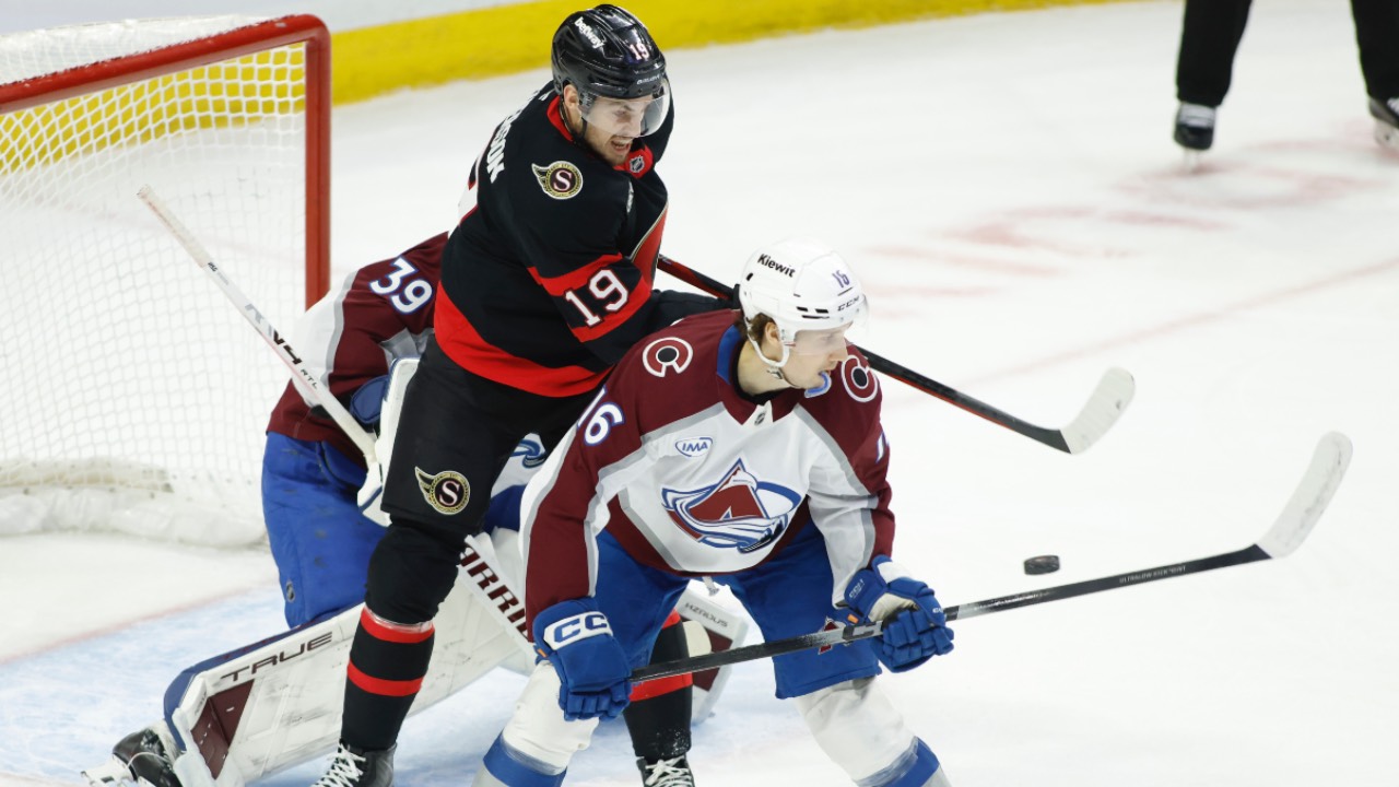 Senators hand league-leading Avalanche third loss in four games