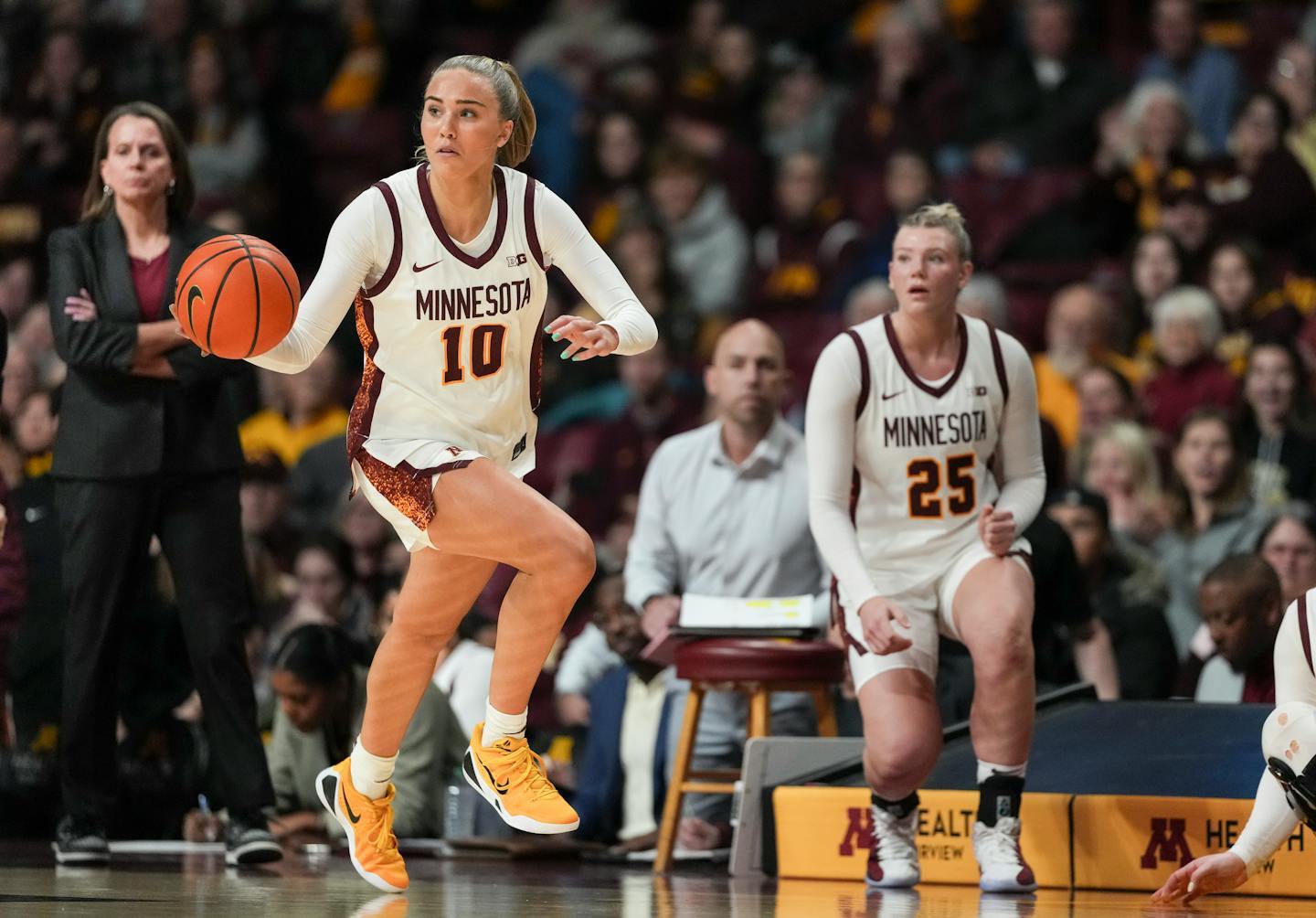 Tori McKinney, Mara Braun lead Gophers to 87-66 win at Penn State