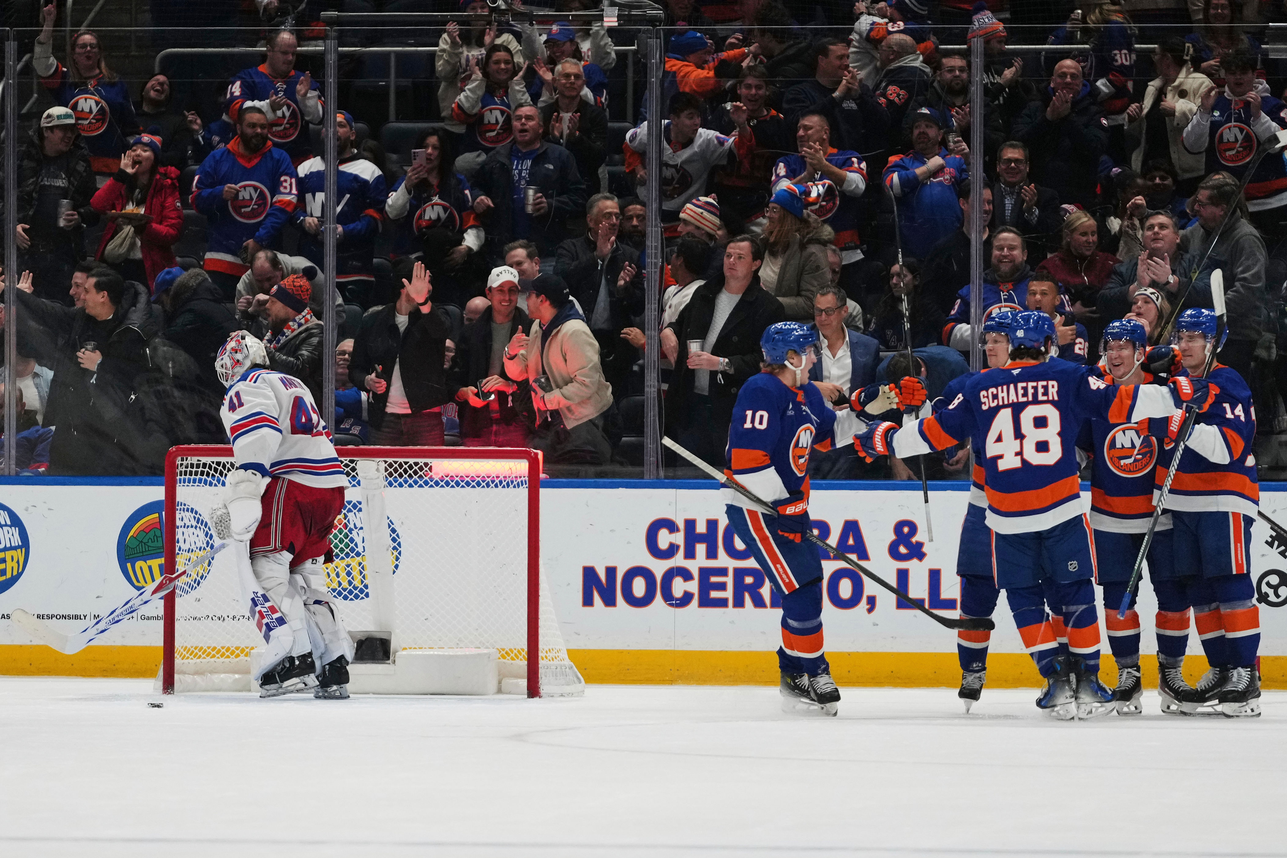 Islanders roll past Rangers 5-2 in Palat’s first game