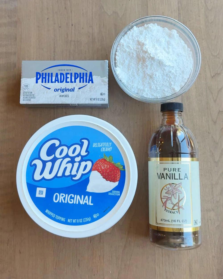 Super easy Cool Whip fruit dip recipe