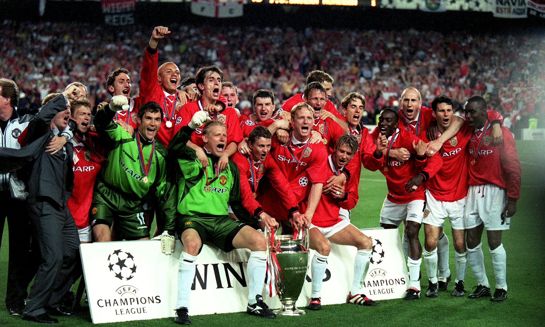 Sir Alex Ferguson's former assistant reveals bizarre promise Man United ...