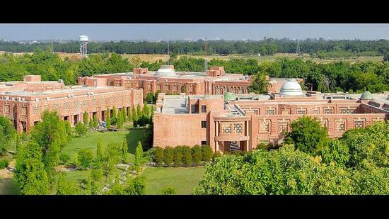 Four decades later, IIM Lucknow bets on AI for its undergraduate debut