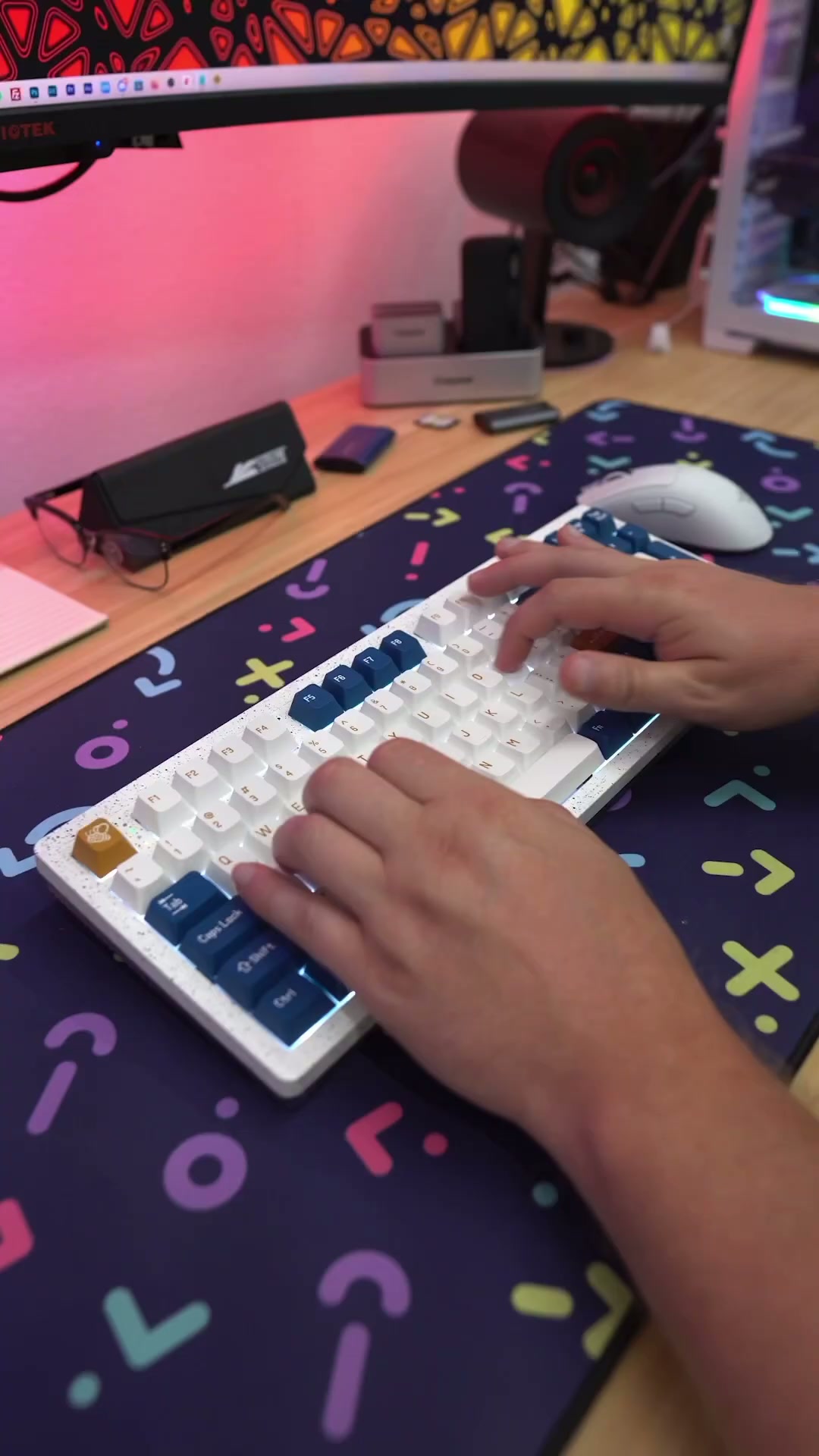 The Melgeek Modern97 mechanical keyboard!👀