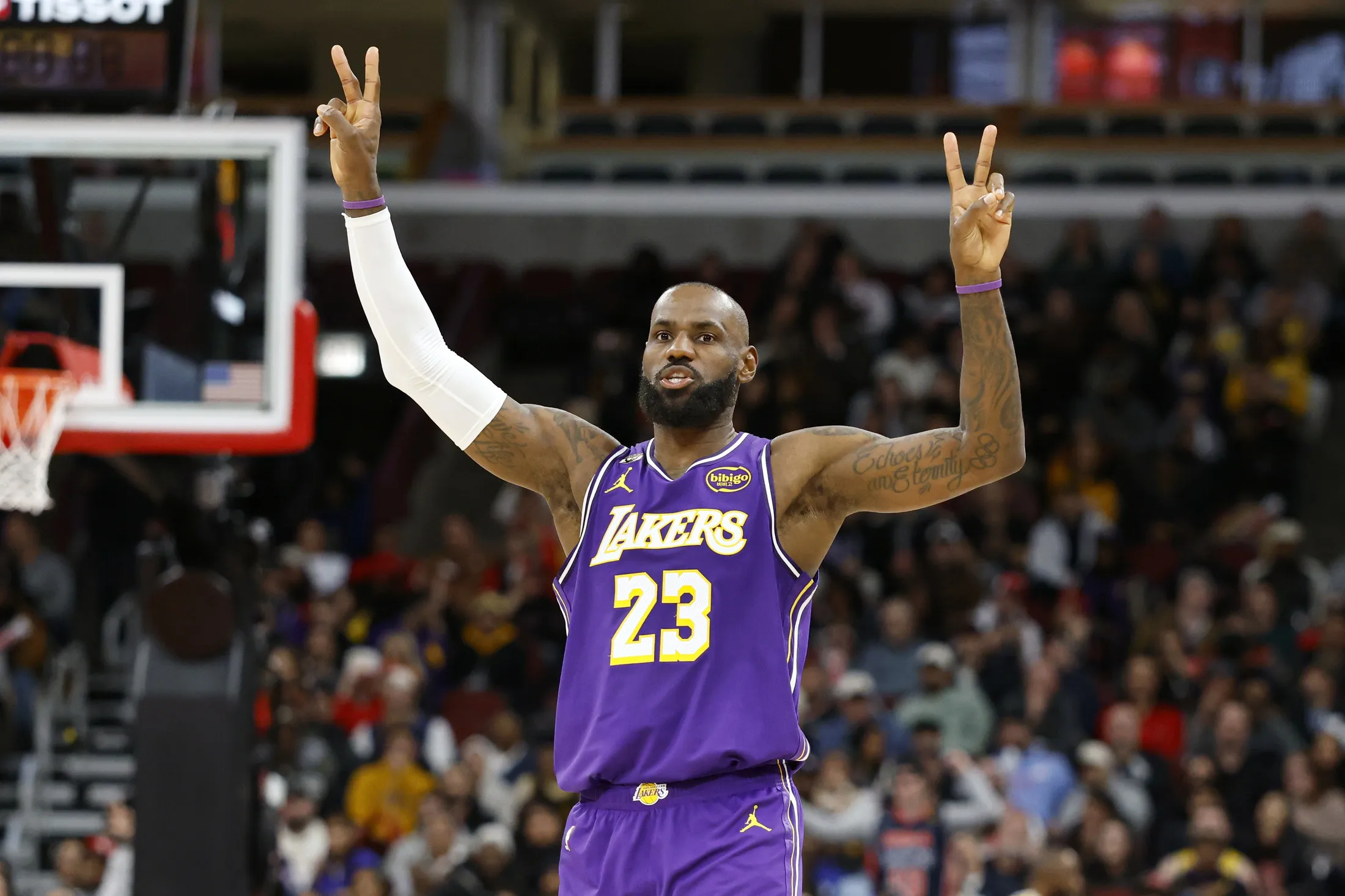 Lakers shift focus to Luka Doncic as LeBron James adapts role