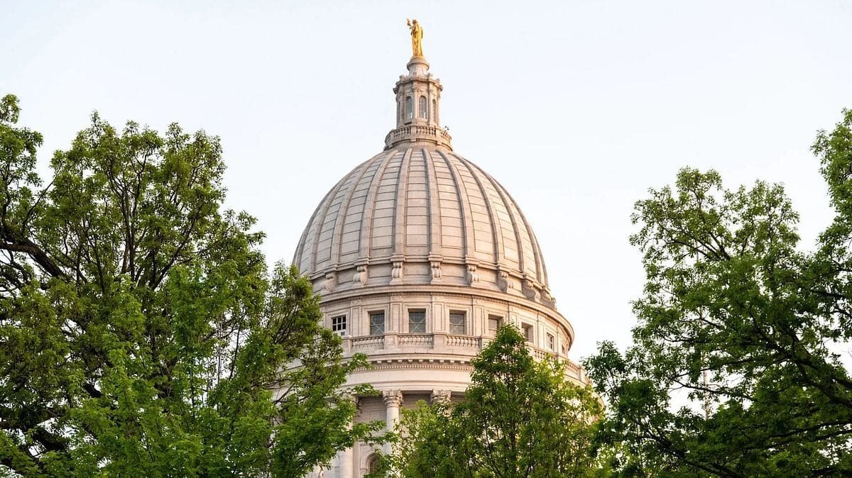 Wisconsin bill would require rules for communications with staff, students