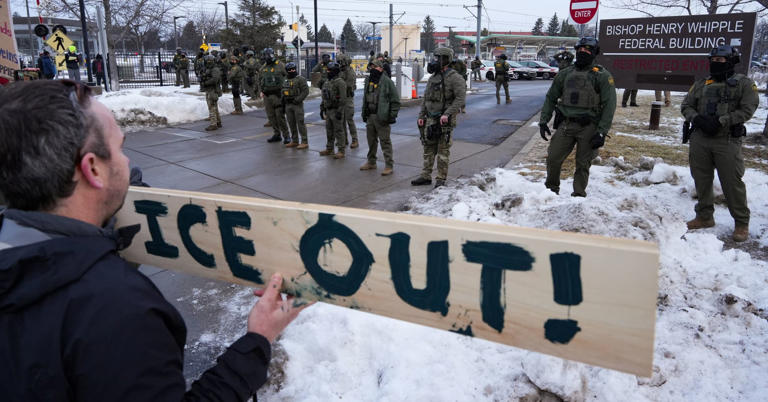 Immigrant released from detention after judge threatens ICE chief with ...