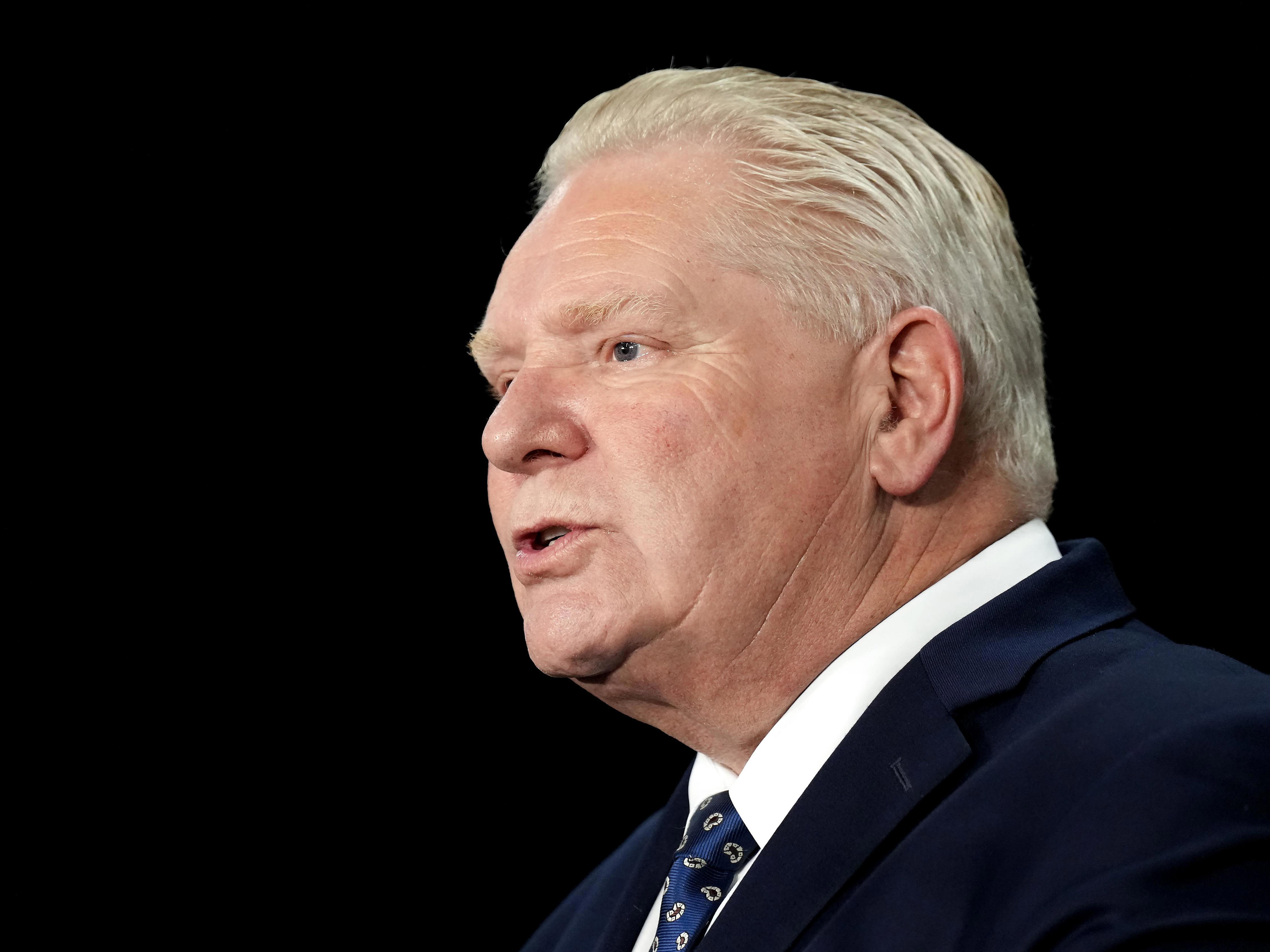 Ronald Reagan doit « se retourner dans sa tombe », lance Doug Ford