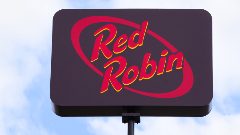 Over 70 underperforming Red Robin stores expected to close in major ...