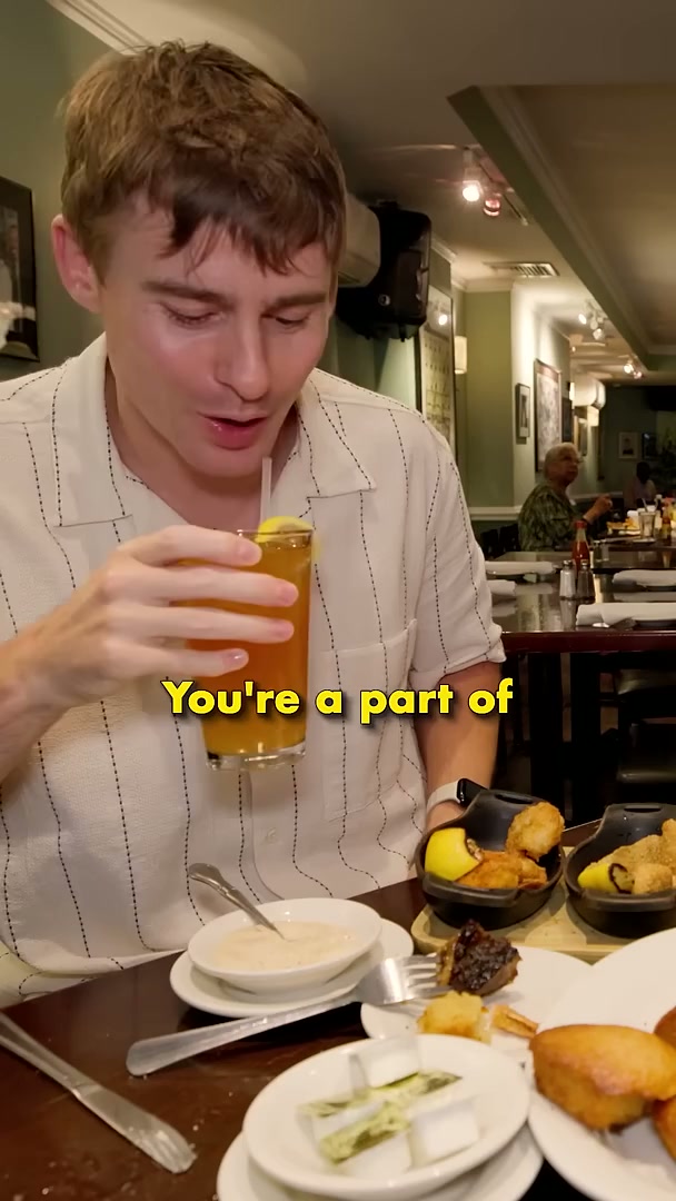 British foodies discover the best cornbread at Sylvia's with chef ...