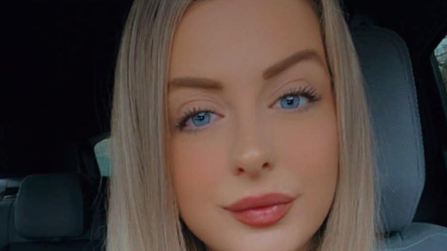 Parents urged not to give under-14s smartphones in one council area